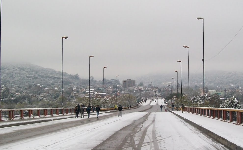 Estos son los horarios en que podría caer nieve en San Salvador de ...