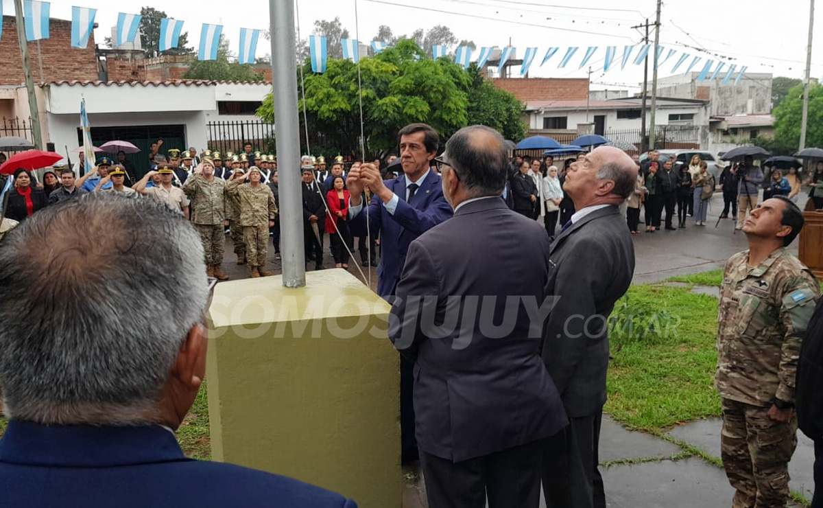 El Gobernador estuvo presente en el acto de la autonomía política de ...