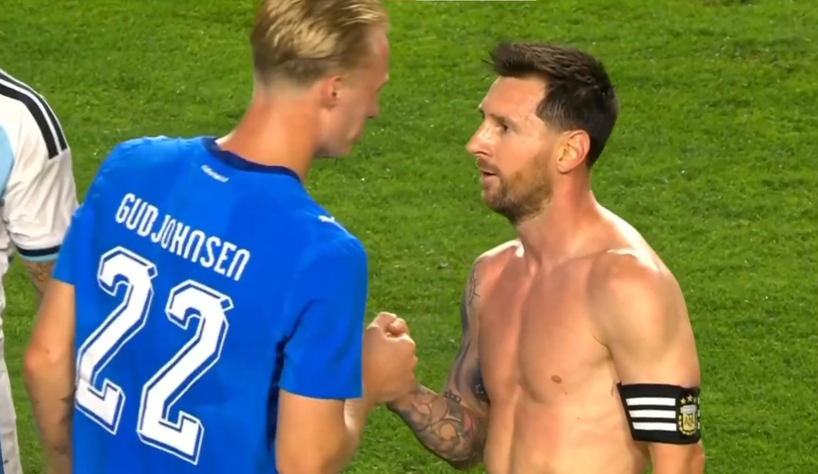 El emotivo reencuentro de Messi con el hijo de un excompañero del Barça ...